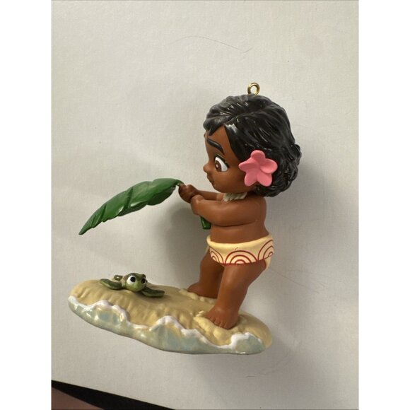 Hallmark | Holiday | Hallmark Disney Moana Saving A Sea Turtle ...